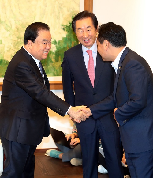 [국회 특활비 폐지] 국회발 '특활비 폐지' 정부로 번지나 - 매일일보