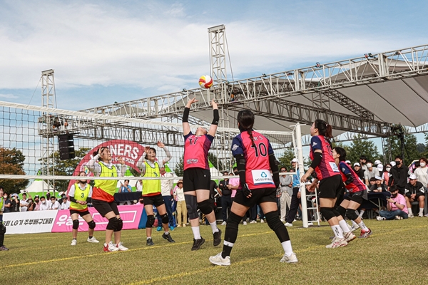 주부들의 스파이크! 제29회 LG기 주부배구대회 - 매일일보