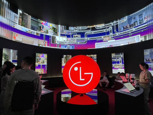 [르포]한국판 CES 'KES 2024' 개막…AI 기술 놓고 삼성·LG '대격돌' - 매일일보