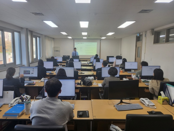 천안시, 직원 대상 챗GPT 실습 심화 추가 교육 성료 - 매일일보