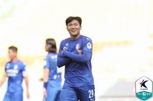 정상빈·이강인, IFFHS 선정 ‘AFC 올해의 U-20 팀’ 뽑혀 - 매일일보