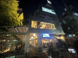 [리뷰Talk] ‘트렌드 사냥꾼’ GFFG, ‘싱글몰트’에 MZ가 홀렸다 - 매일일보